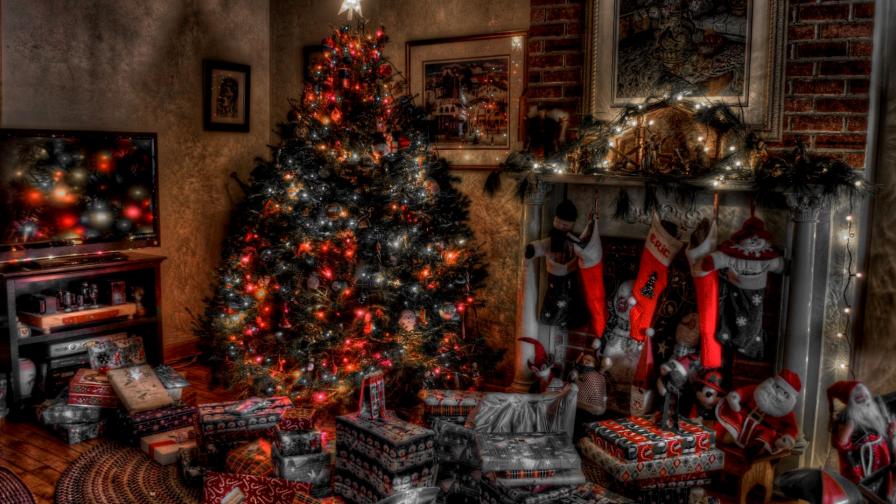 Handmade Christmas Decorations - Wallpaper - FreeChristmasWallpapers.net